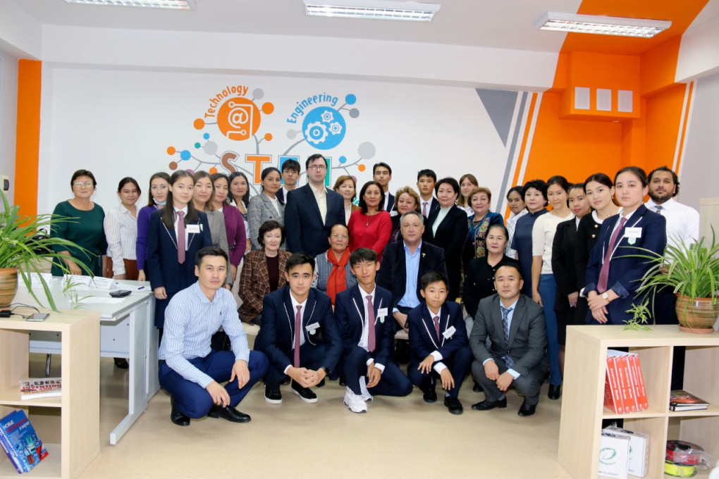 Жайық Пресс - Открылась NIS-Engineering лаборатория - официальные ...